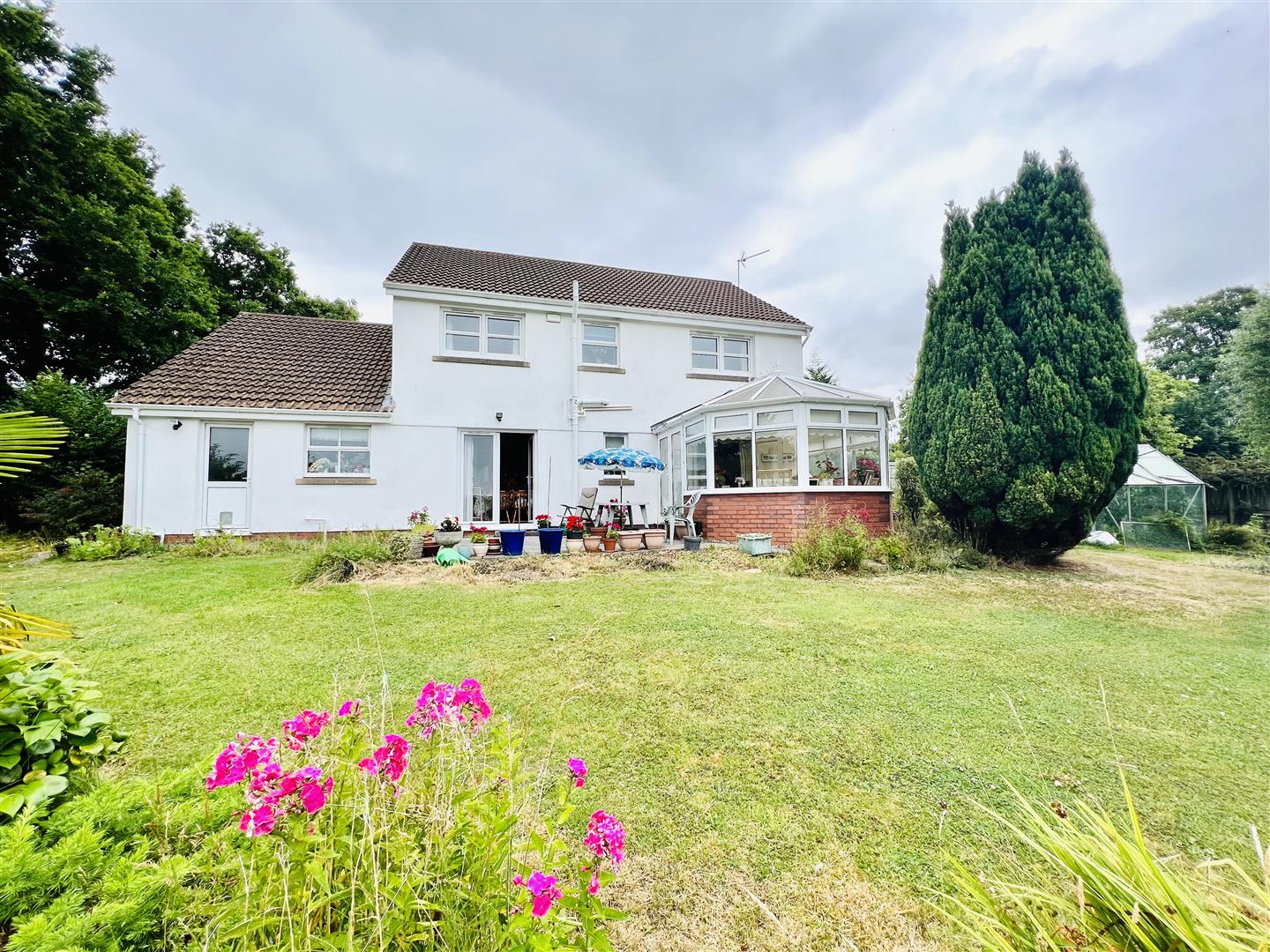 Properties for Sale - Grid - Dawsons - Estate Agents in Swansea and ...